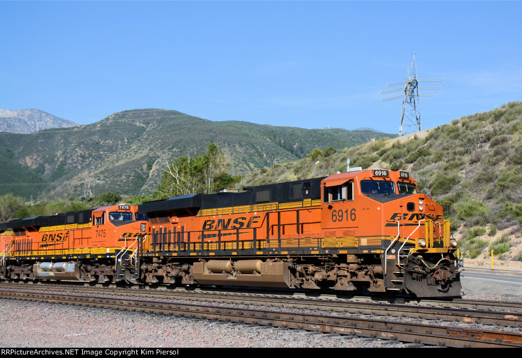BNSF 6916